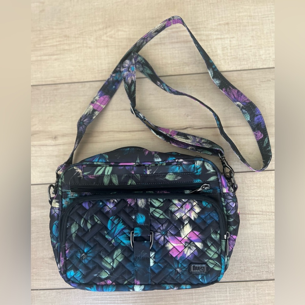 Lug Carousel Xl Bloom Black New - Gem